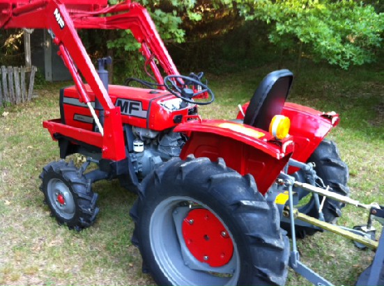 Massey Ferguson 210-4 Photo Gallery - TractorByNet.com