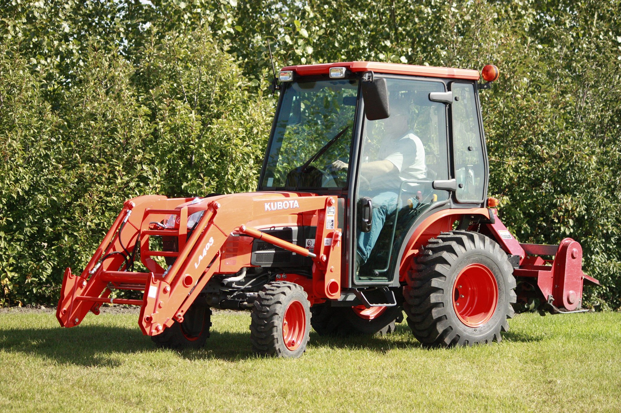 Kubota B3030 Photo Gallery - TractorByNet.com