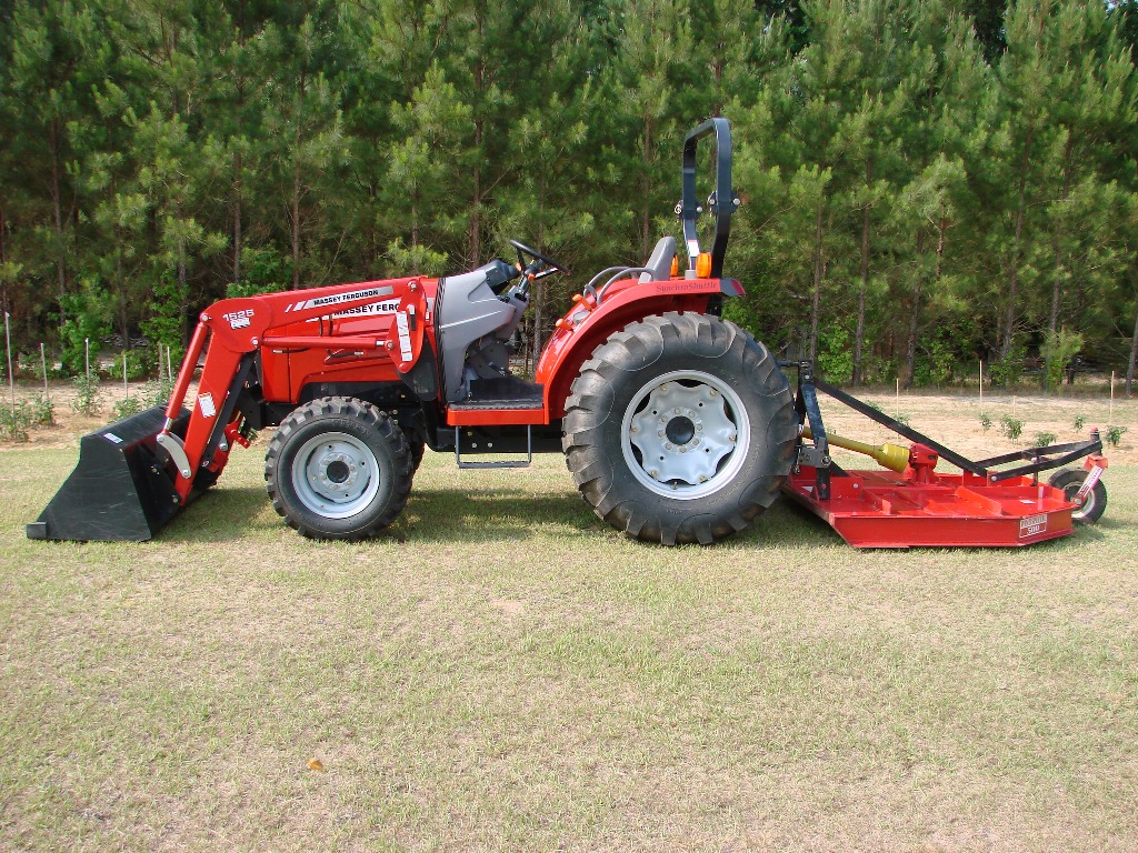 Massey Ferguson 1540 Photo Gallery - TractorByNet.com