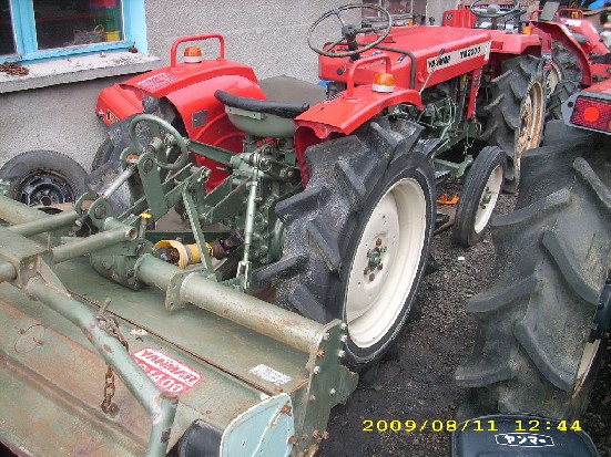Yanmar YM2000 Photo Gallery - TractorByNet.com