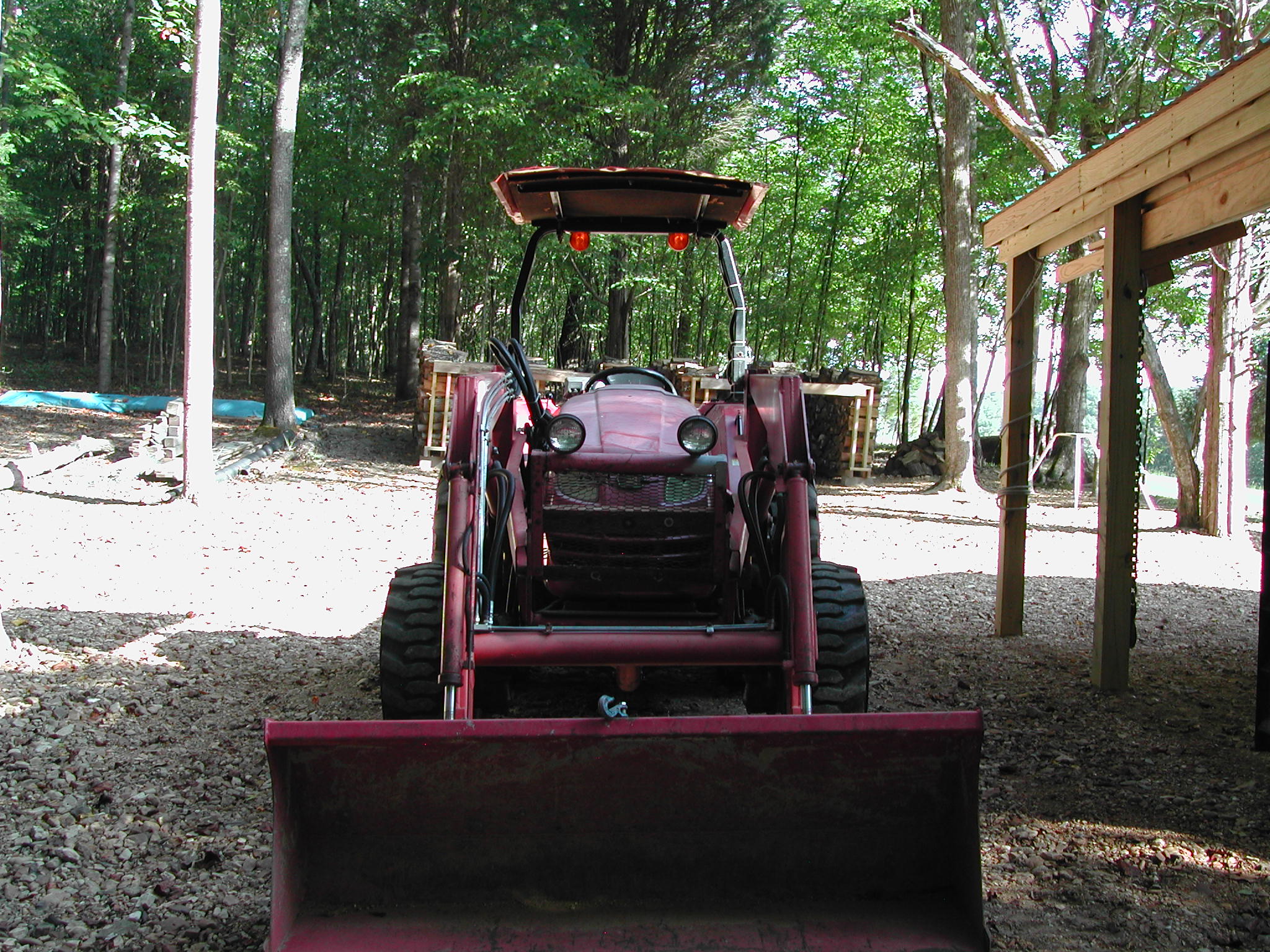 Mahindra 4110 Photo Gallery - TractorByNet.com